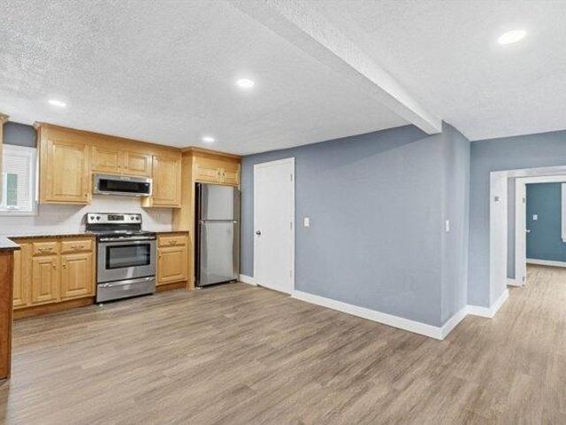 house with 6 bedroom, Dudley MA ES102860899