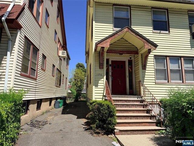 house with 6 bedroom, East Orange NJ DLS102215239