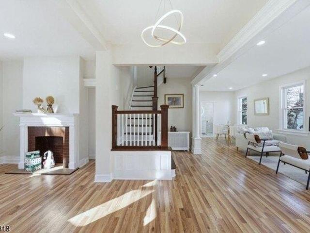 house with 6 bedroom, East Orange NJ ES104514153