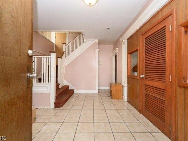 house with 6 bedroom, East Orange NJ ES104852018