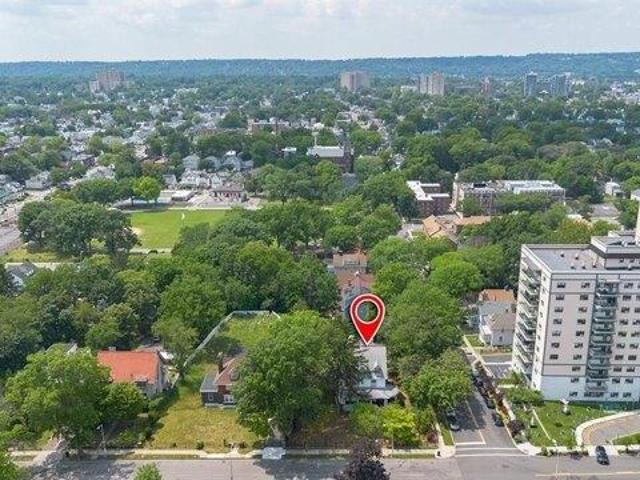 house with 6 bedroom, East Orange NJ ES105125051
