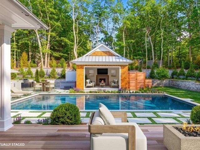 house with 6 bedroom, East Hampton NY ES103620974