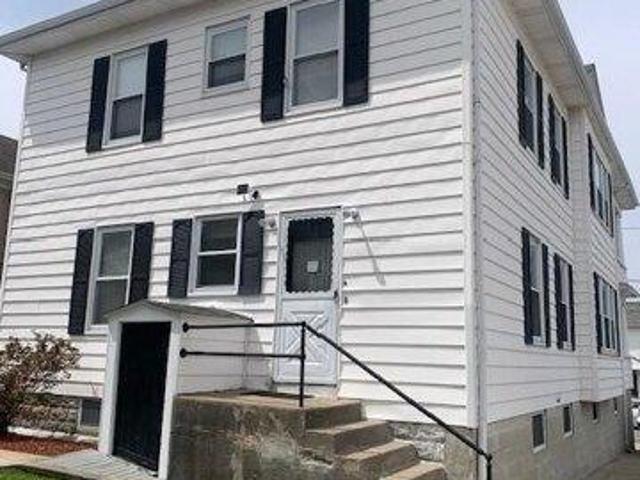 house with 6 bedroom, East Providence RI ES103434267