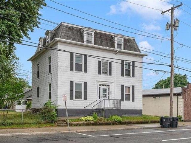 house with 6 bedroom, East Providence RI ES104192471