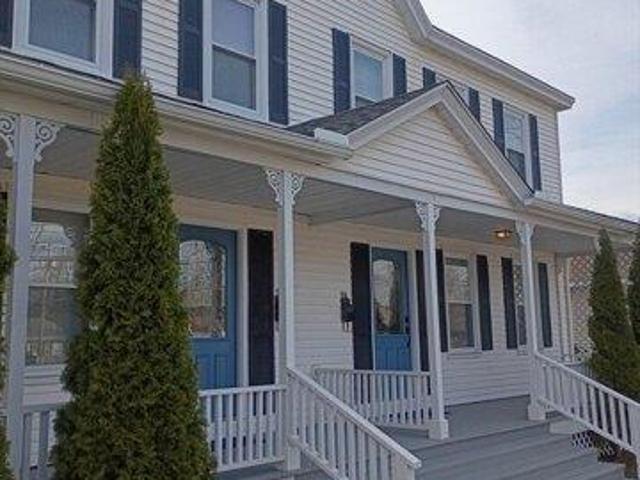 house with 6 bedroom, Easthampton MA ES103806762
