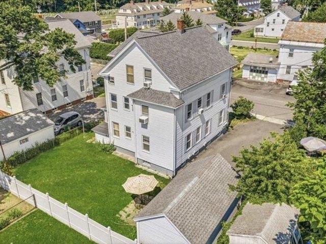 house with 6 bedroom, Easthampton MA ES104994765