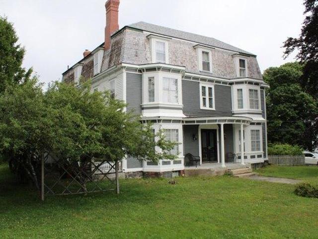 house with 6 bedroom, Eastport ME ES105158391