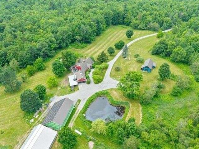 house with 6 bedroom, Enosburg Falls VT ES104869401