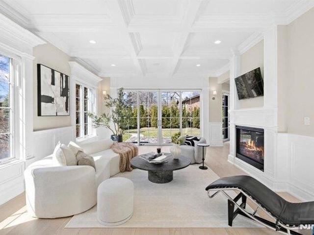 house with 6 bedroom, Englewood Cliffs NJ DS102255036