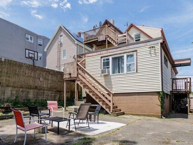 house with 6 bedroom, Everett MA DS104044615