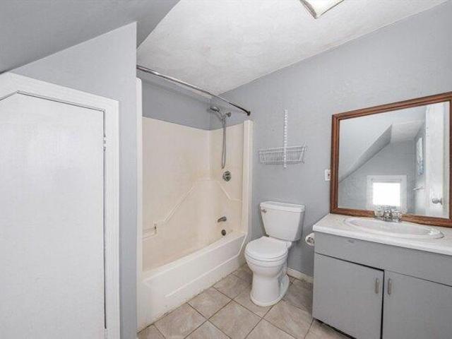 house with 6 bedroom, Everett MA ES104832416