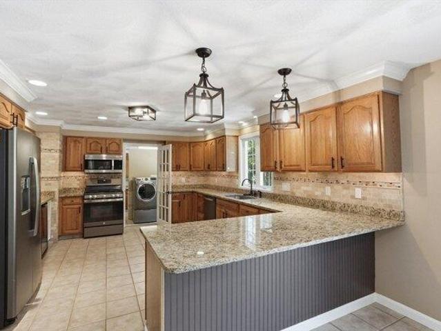 house with 6 bedroom, Exeter RI ES103499338
