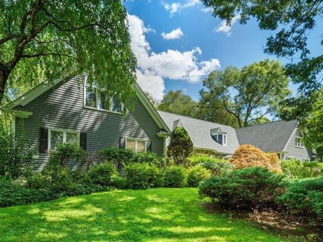 house with 6 bedroom, Fairfield CT DLS101859084