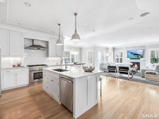 house with 6 bedroom, Fairfield CT ES103162056
