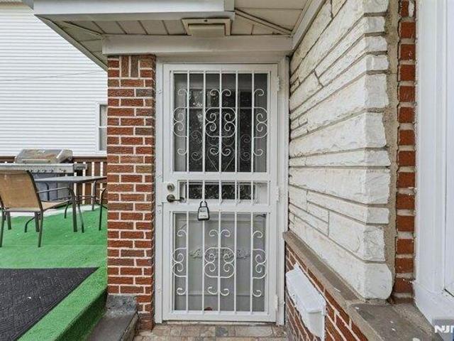 house with 6 bedroom, Fairview NJ DS103190159
