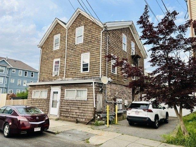 house with 6 bedroom, Fall River MA DLS102959284