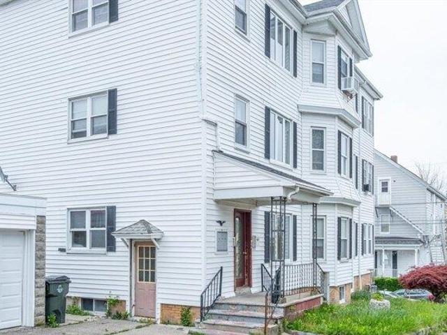 house with 6 bedroom, Fall River MA DS104149538
