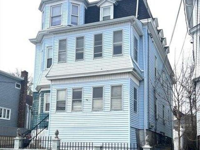 house with 6 bedroom, Fall River MA DS104479383