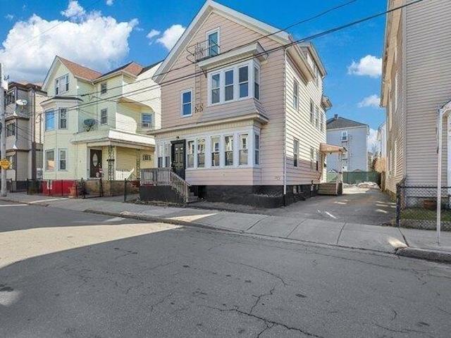 house with 6 bedroom, Fall River MA DS102318296