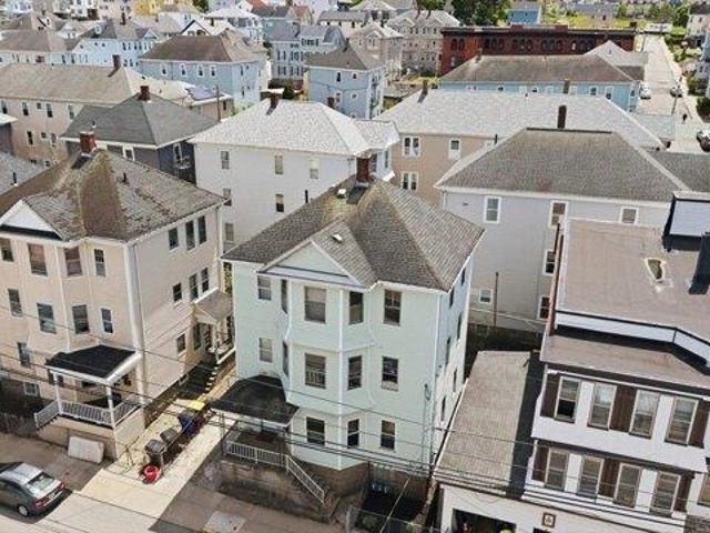 house with 6 bedroom, Fall River MA DS102724856