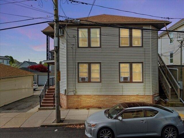 house with 6 bedroom, Fall River MA DS103126241
