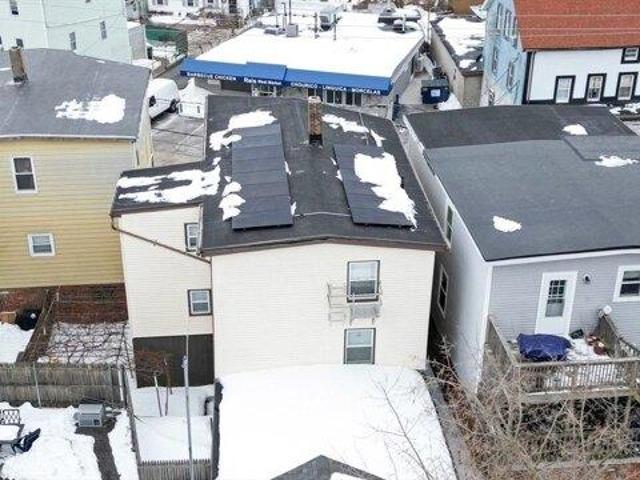 house with 6 bedroom, Fall River MA ES103072728