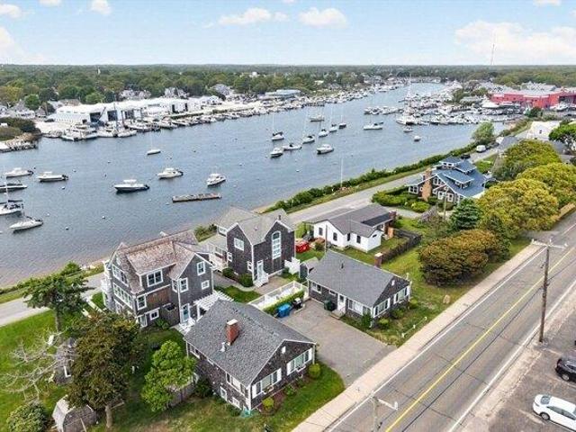 house with 6 bedroom, Falmouth MA ES104011547