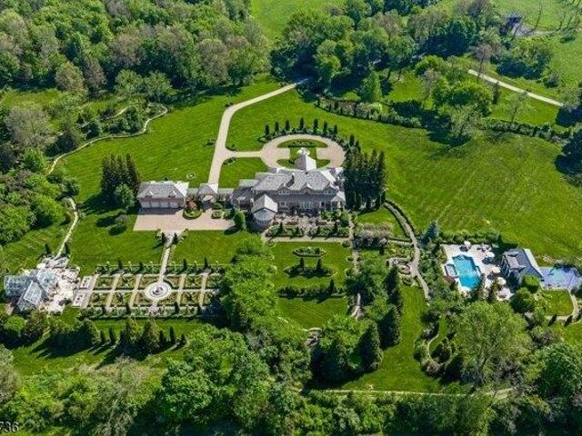 house with 6 bedroom, Far Hills NJ DS102560010