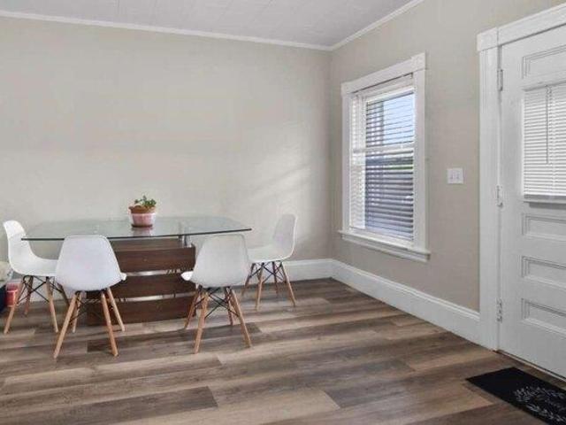 house with 6 bedroom, Fitchburg MA DLS102584954