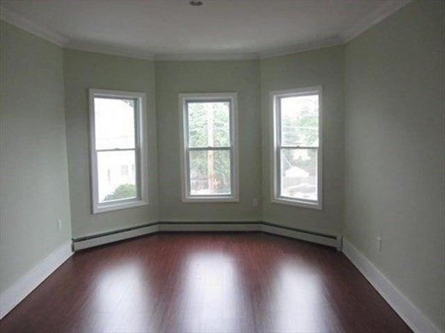 house with 6 bedroom, Fitchburg MA DS102409156