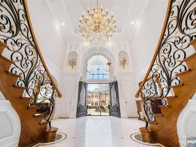 house with 6 bedroom, Fort Lee NJ DS104191159