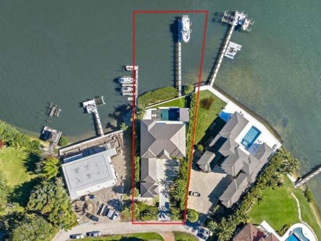 house with 6 bedroom, FL FL DLS101828451
