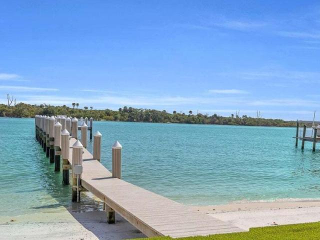 house with 6 bedroom, FL FL DLS101828485