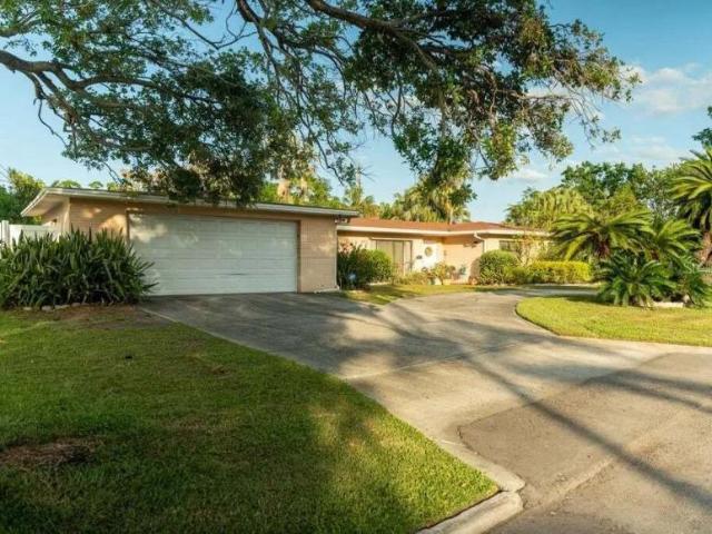 house with 6 bedroom, FL FL DS102396548