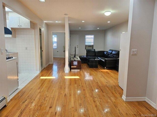 house with 6 bedroom, Flushing NY ES103622254
