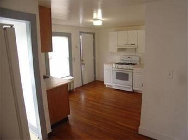 house with 6 bedroom, Framingham MA ES104790412