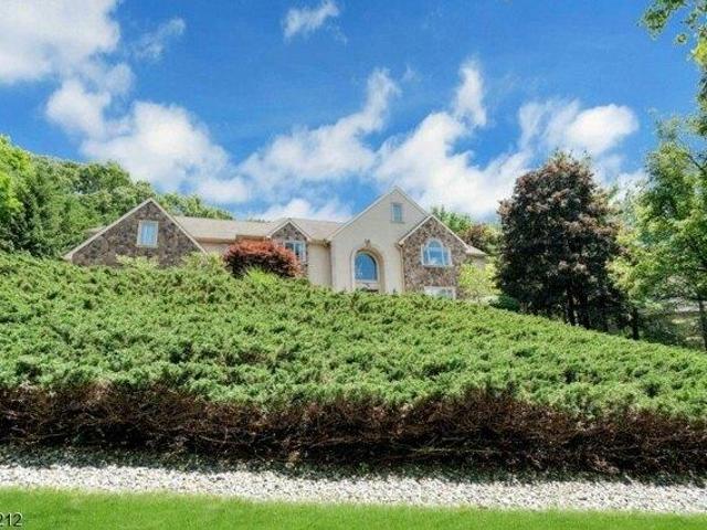 house with 6 bedroom, Franklin Lakes NJ DS104411044