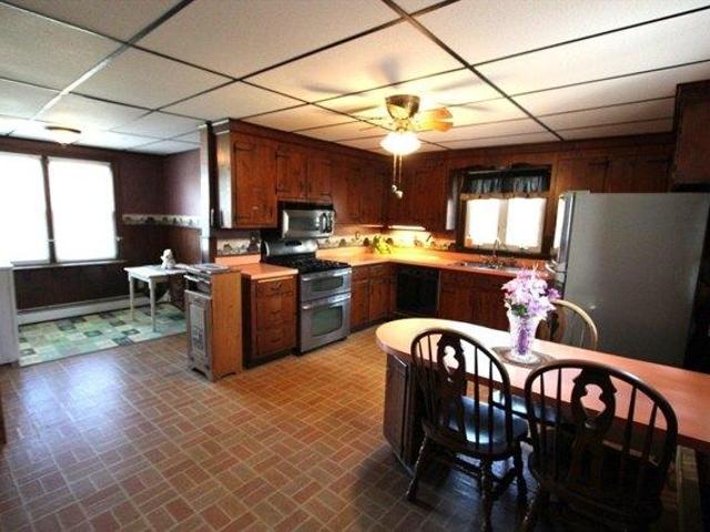 house with 6 bedroom, Franklin MA DS101747756