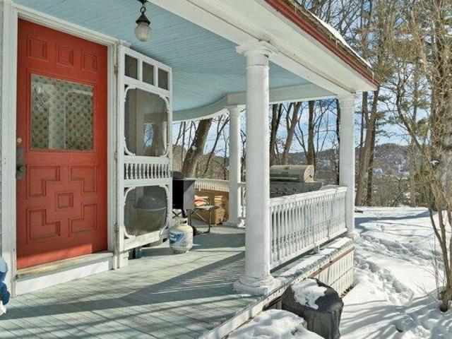 house with 6 bedroom, Franklin NH ES103439135