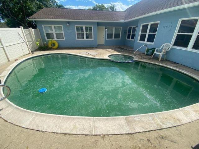 house with 6 bedroom, Freeport TX DLS100973152
