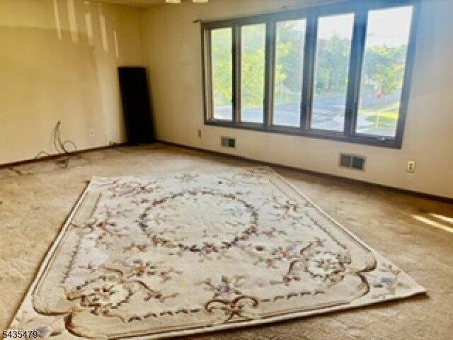 house with 6 bedroom, Garwood NJ ES104848126