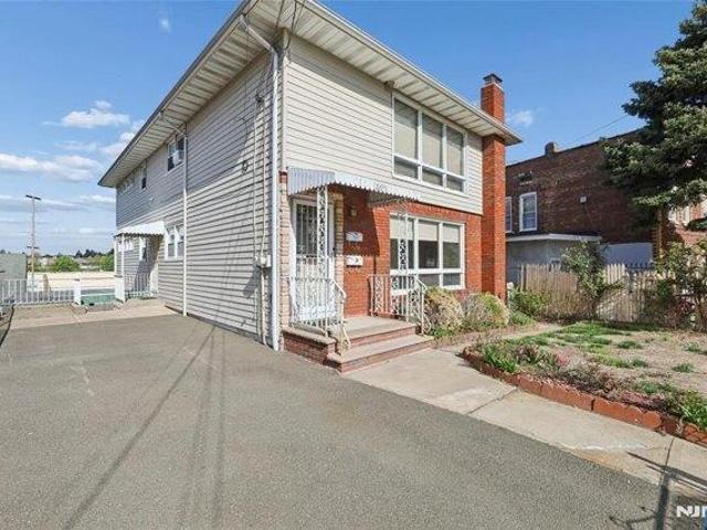 house with 6 bedroom, Garfield NJ DLS101782931