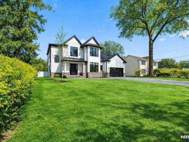 house with 6 bedroom, Glen Rock NJ DLS102475888