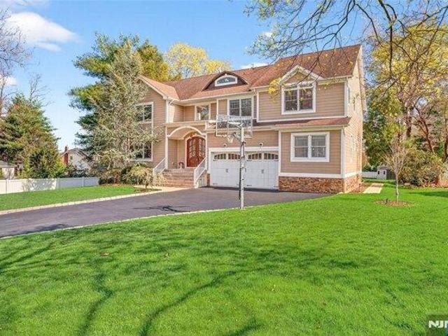 house with 6 bedroom, Glen Rock NJ DLS102478447
