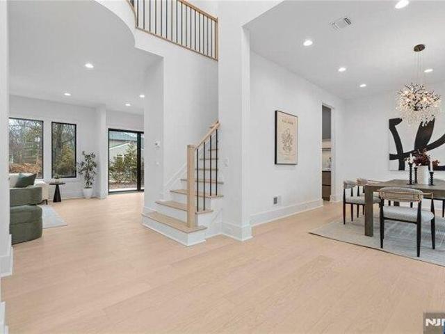 house with 6 bedroom, Glen Rock NJ DLS102826063