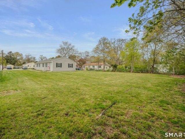 house with 6 bedroom, Groton CT ES103126637