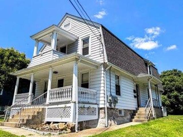house with 6 bedroom, Groton CT ES104809255