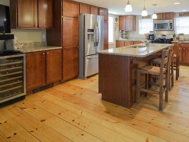 house with 6 bedroom, Groveland MA DS103494933