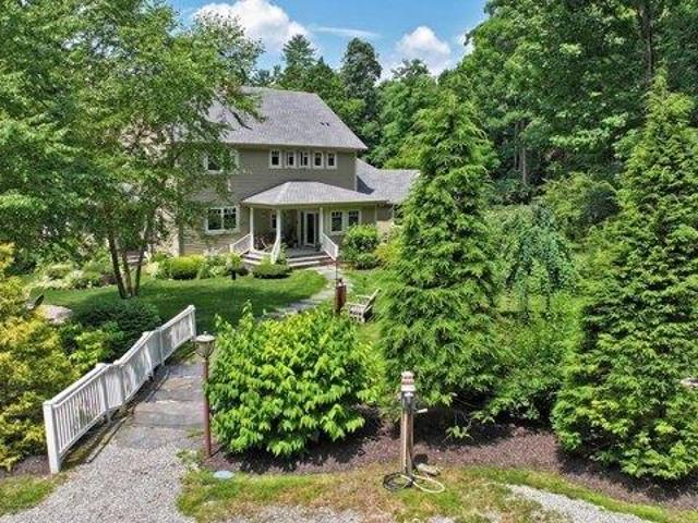 house with 6 bedroom, Great Barrington MA ES104511472