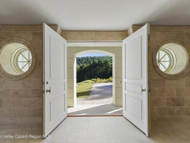 house with 6 bedroom, Great Barrington MA ES103498886